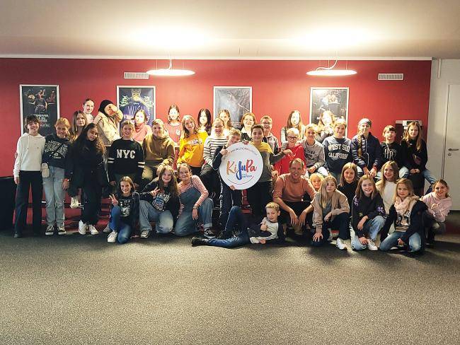 Filmreifes Kennenlernevent: Neues Kinder- und Jugendparlament trifft ...